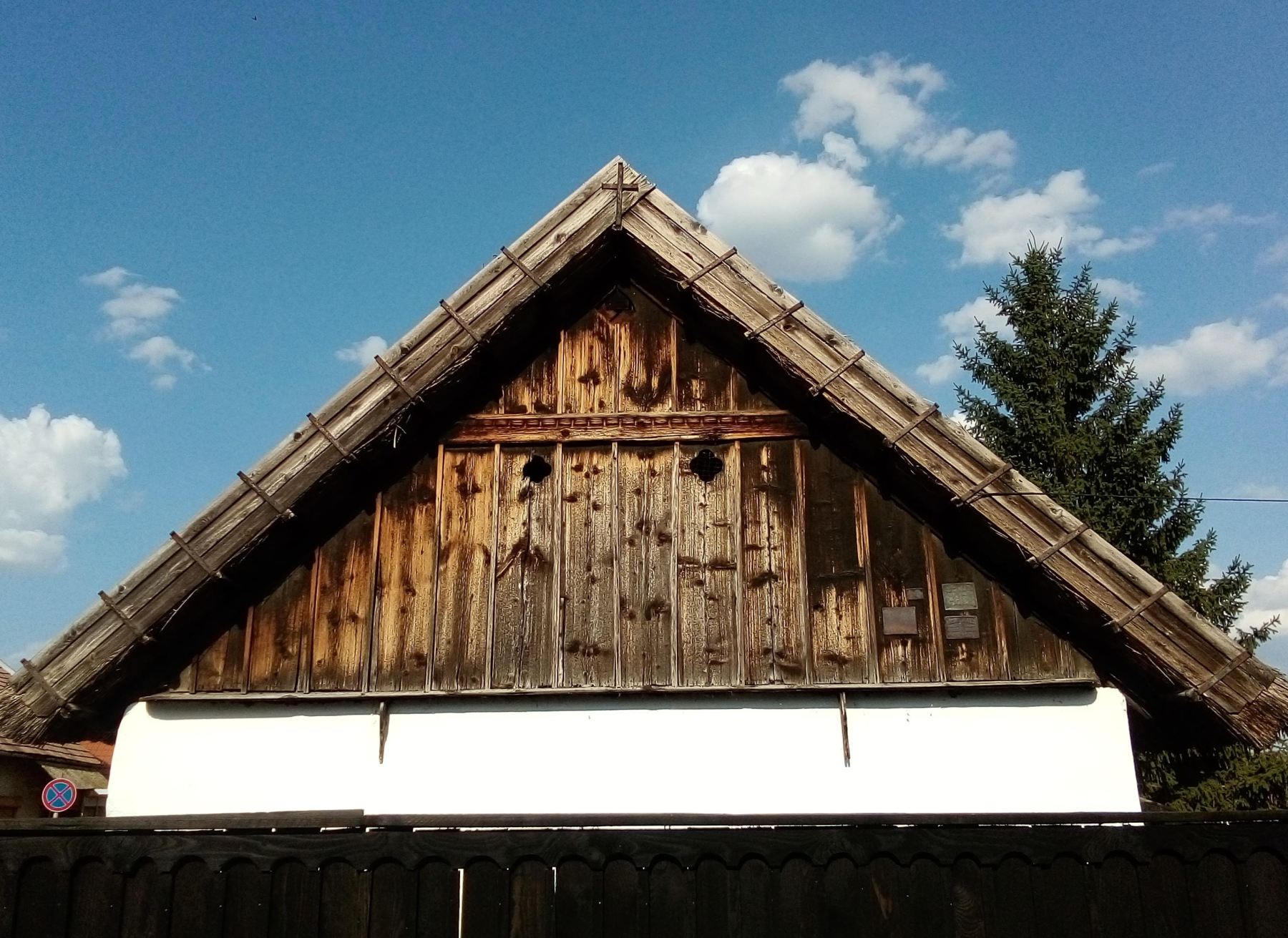 Csongrád – Belsőváros a város szélén, szecessziós ragyogás és a fahíd ...